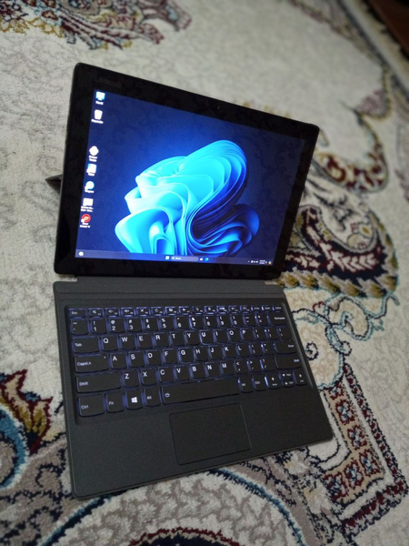 Lenovo i5 8-avlod 8/256gb
