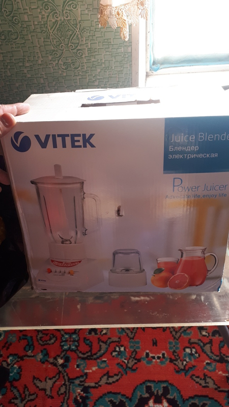Соковыжималка и блендр сатылады vitek