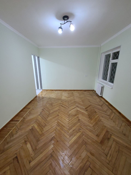 Срочно продаётся 2-х комнатная квартира!!!