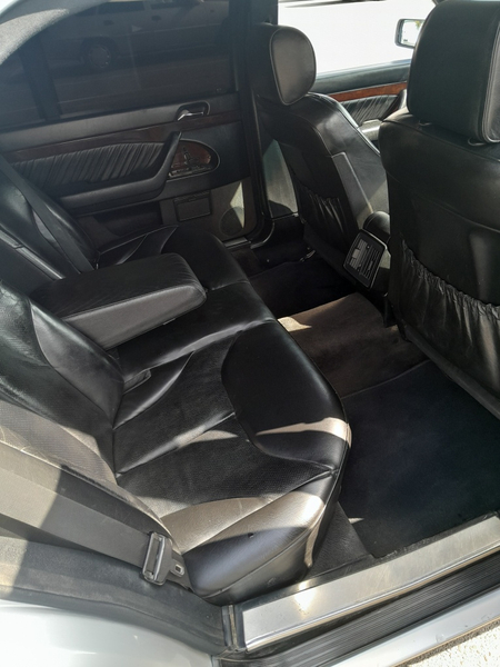 На продаже Мерседес Венс W 140.