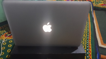 MACBOOK AIR 13 sotiladi