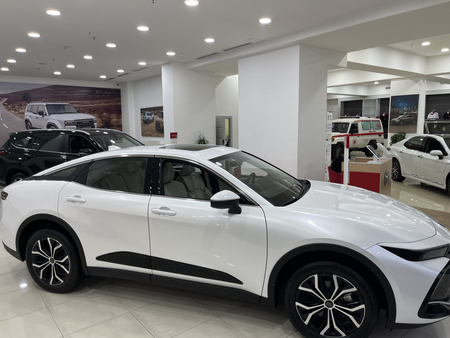 Toyota Crown hybrid / Тойота Краун гибрид