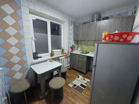 Qizlarga sheriklikka kvartira