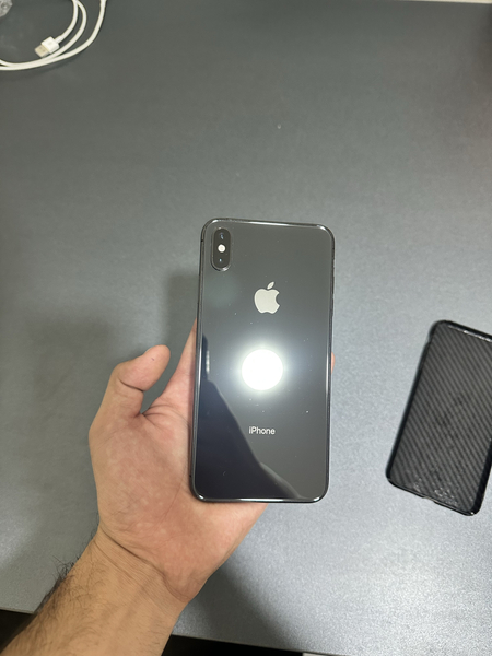 Iphone xs max sotiladi