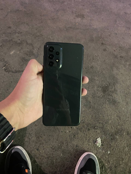 Samsung A23 xolati yaxshi
