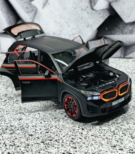 Yangi BMW kolleksiya mashinasi