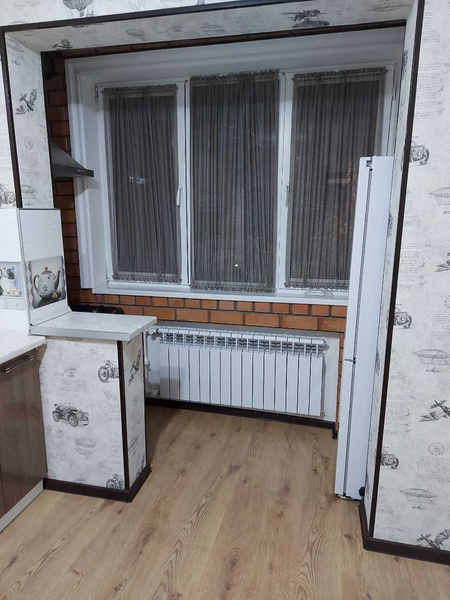 Срочно продается 2/2/9 квартира 60 м2  на Ц-1  Ор-р: Тата гостиница