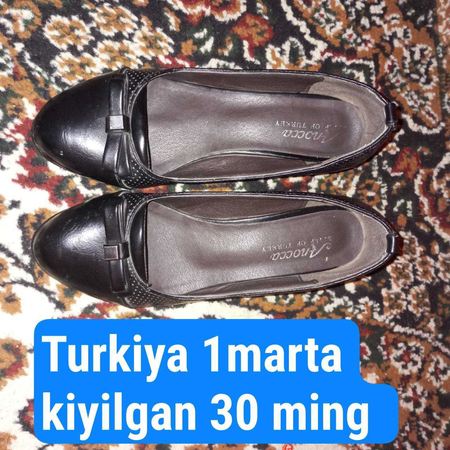Ayollar tuflisi kam kiyilgan