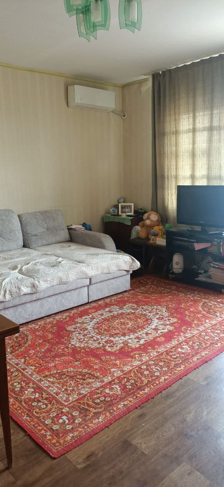Максим Горький, Буз базар 2+2/5/9 100кв.м