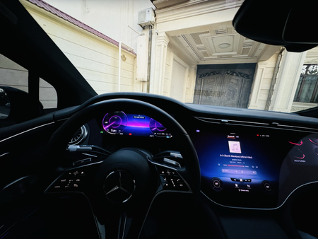 Mercedes Benz EQS 450S+