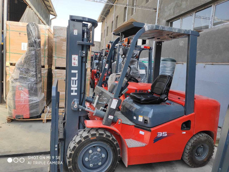 кара Heli 3.5т 3м