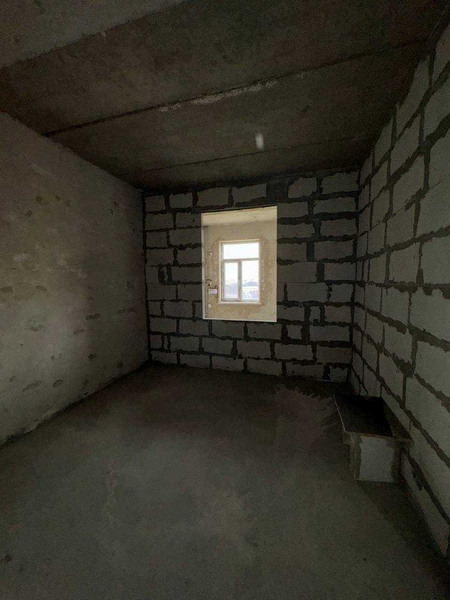 1 xonali 3-etaj 5 qavatli gishtli dom 40m²