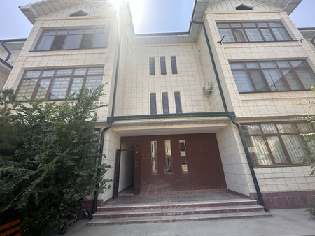 Продаётся 3-х комнатная квартира