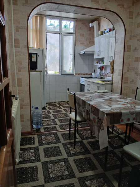 Продаётся 2-х комнатная квартира в массиве Ибн-Сино г. Ташкент