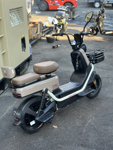 Skuter (armada motors)