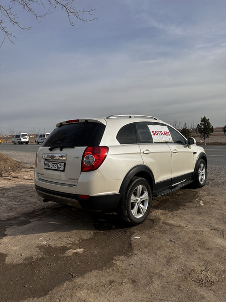 Chevrolet captiva2 poz