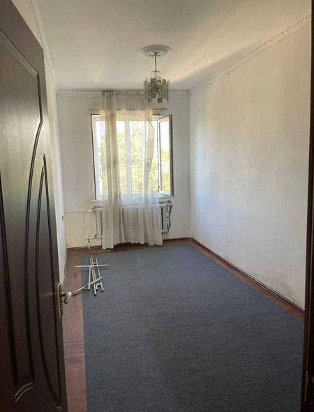Юнусабад 11кв 3/4/4 торец ориентир 240 школа
