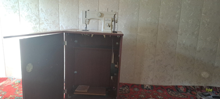 Продаётся швейная машина в отличном состоянии