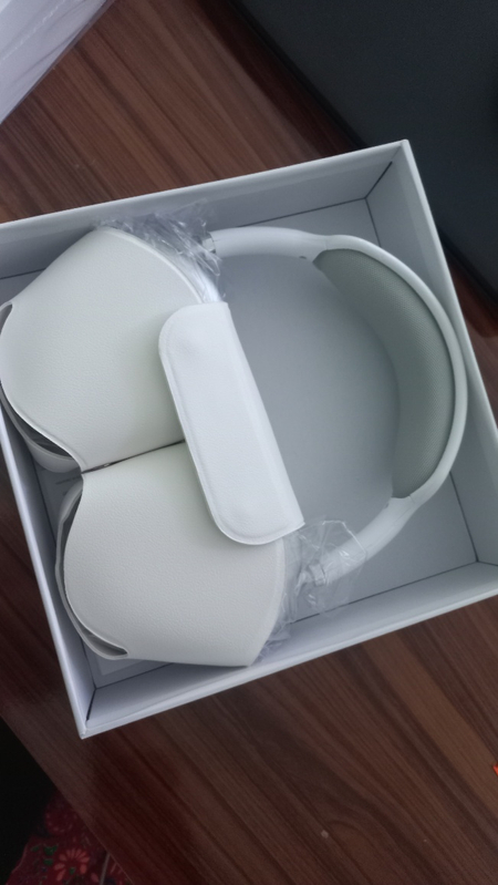 AirPods Max yangi