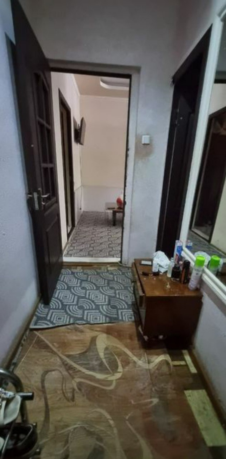 На 11 квартале Чиланзарского района продается квартира. 2/1/4