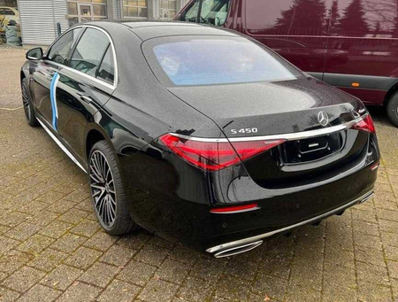 Mercedes-Benz W223 S450 год 2023