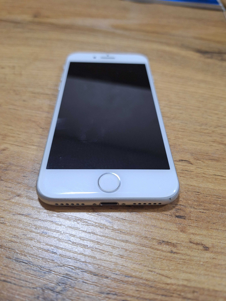 Iphone 8 ideal KH/A 64GB oq / Iphone 8 Идеаль KH/A 64ГБ белый