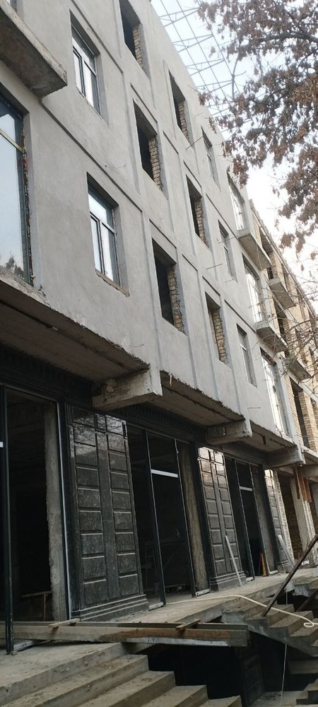 Продается магазин в центре города по  ул.рудакий орентир техноогазоил!