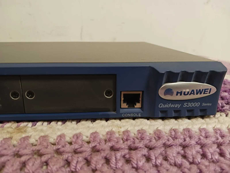 Switch Huawei Quidway S3000, S3500 Series sotiladi