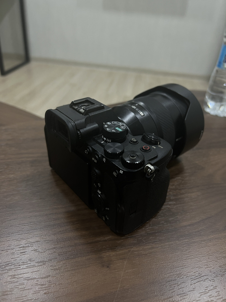 Sony a7 IV       24-105  2 ta batare