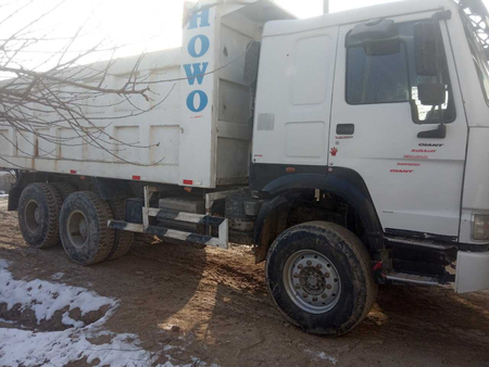 Howo Sinotruk sotiladi