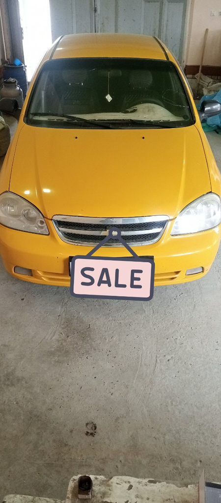 Lacetti 1.8 sotiladi