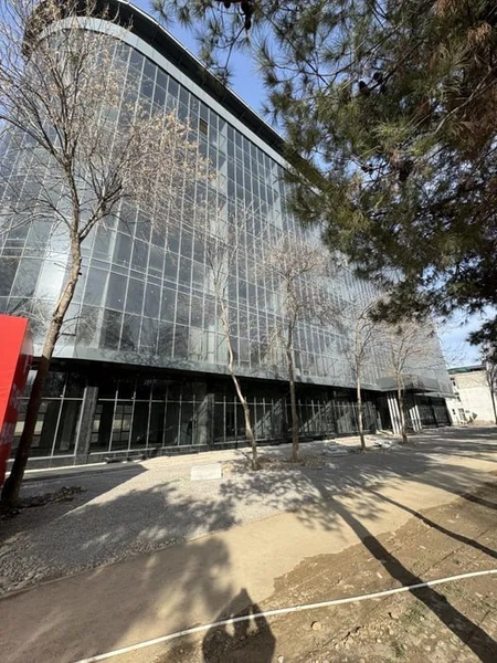 Продаётся Не Жилое Помещение Яккасарай Под Университет ,Офис , Безнес