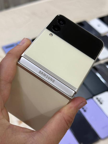 Samsung Z flip 3 5G