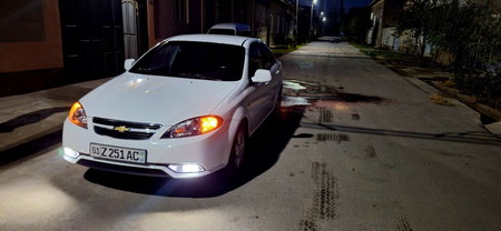 Продам Chevrolet Gentra 2015 белого цвета