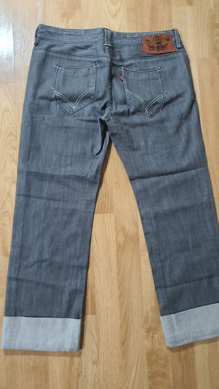 Джинсы женские  Levi's