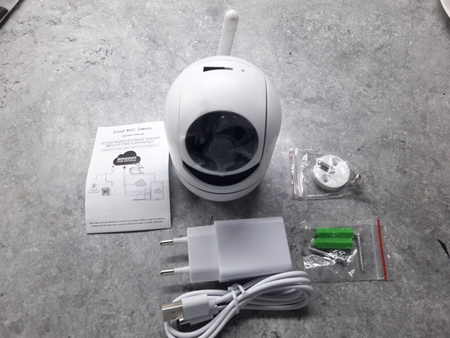 Mini wifi pavarotniy kamera 360° ga aylanadi