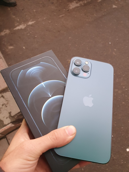 iPhone 12 Pro Max