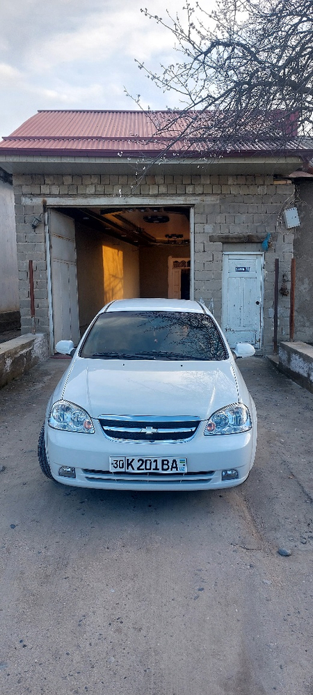 Laccetti 1.8 White colour