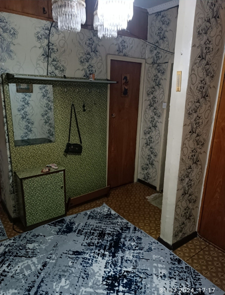 Ттз-4 квартира сдаётся в аренду 2/1/4 балкон 2×6