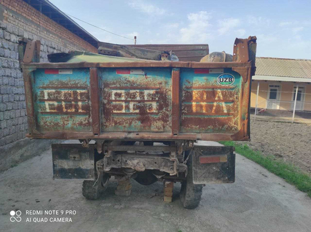 Сотилади Зил-130