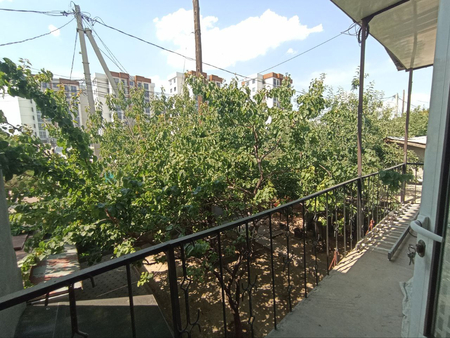 Продается пятикомнатный дом в Мирабадском районе
