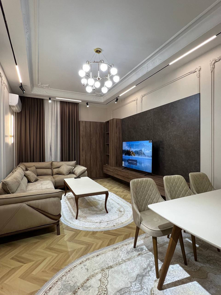 Застройщик: Real House 4/9/10 100 кв.м