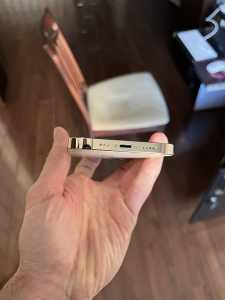 iPhone 16 Pro Black Titanium 128GB