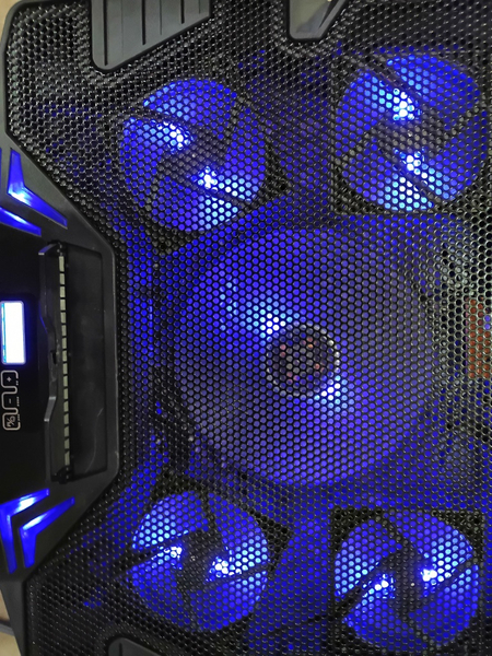 Охлаждающая подставка для ноутбука ice cooler
