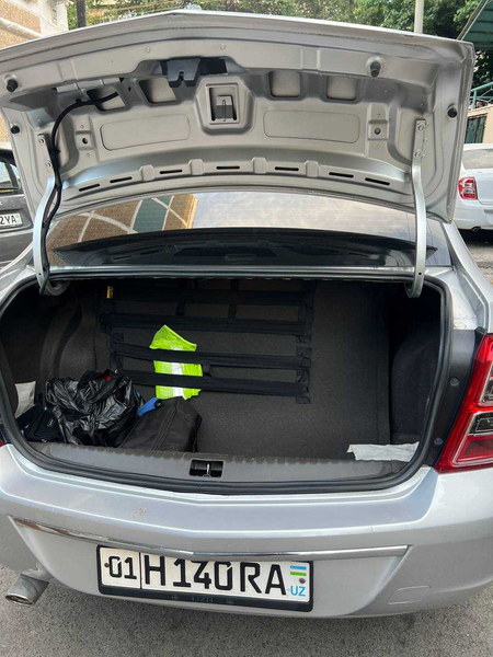 Продается Chevrolet Cobalt 2013 год 2 позиция