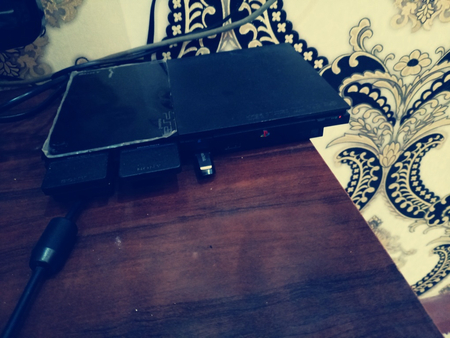 playStation 2 flesha disk oladi