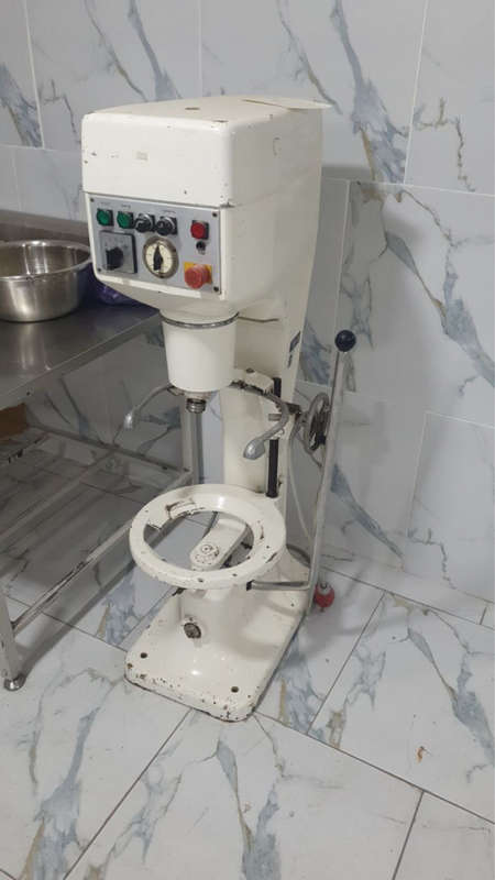 Оборудования , миксер , печь, отсадочгая машина, упаковочная машина