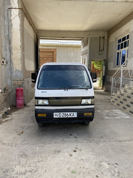 дамас лабо сотилади