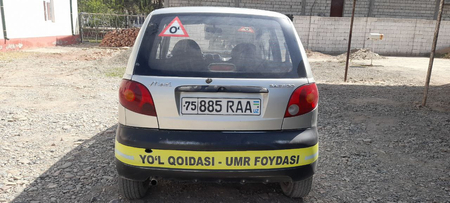 Matiz moshina sotiladi