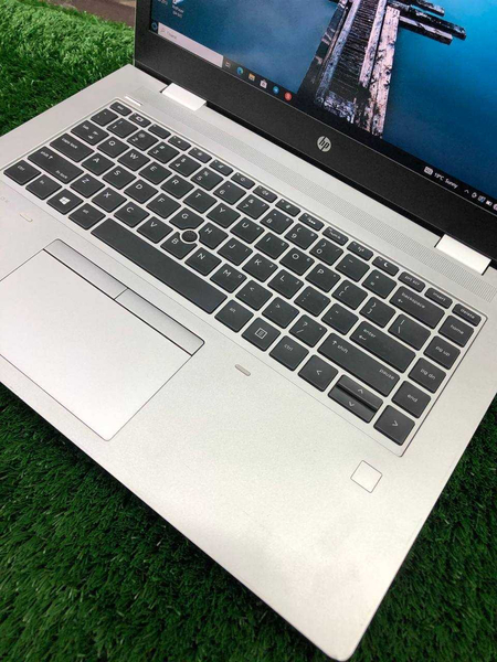 Ideallni holatdagi HP ProBook core i5 8GB OZU 256GB NVMe SSD